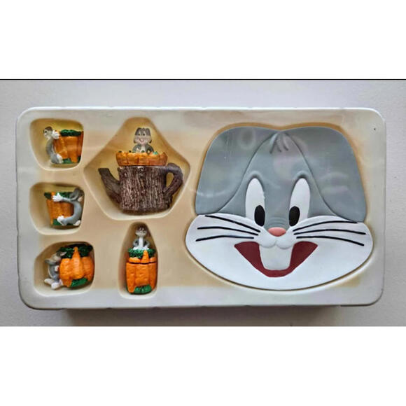 Design | Premium Looney Tunes Bugs Bunny Mini Tea Set Handpainted ...